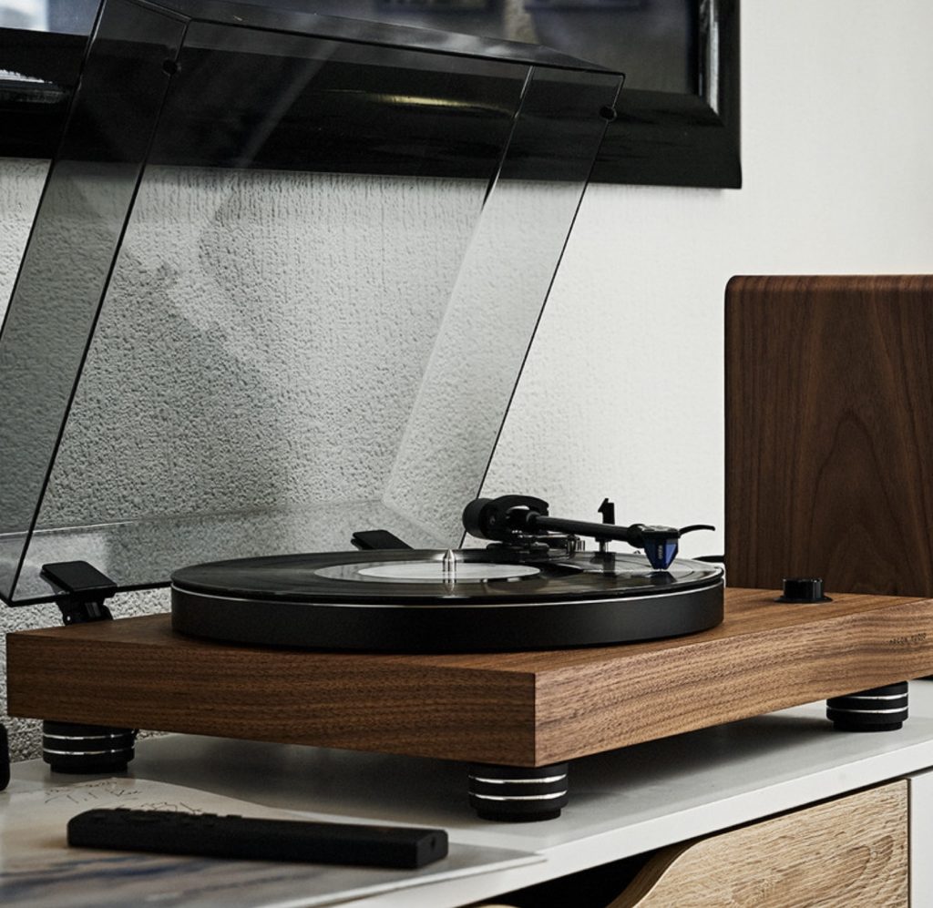 Product review: Argon Audio TT4-MK2 Turntable - Richer Sounds Blog ...